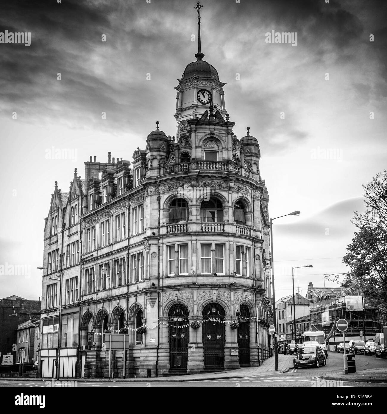 Yorkshire penny bank hi-res stock photography and images - Alamy