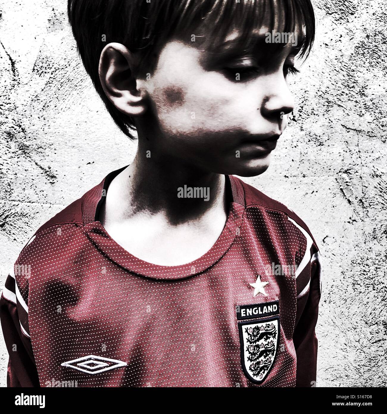 Young boy in an England football shirt Stock Photo - Alamy