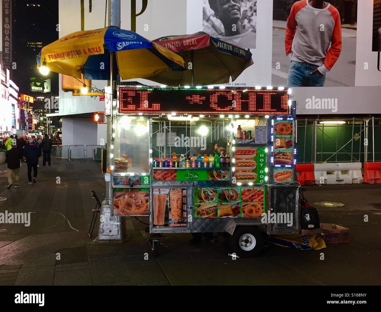 Hot dog stand new york hi-res stock photography and images - Alamy