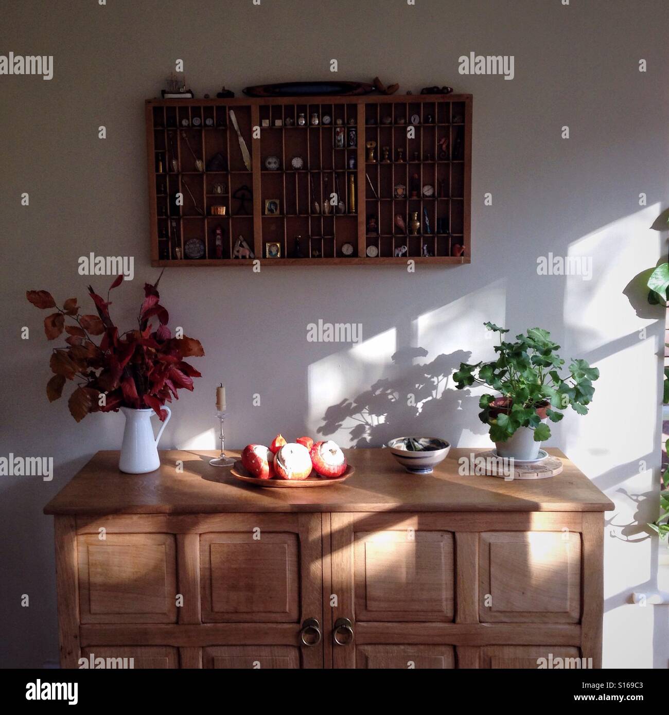 Morning light in the kitchen Stock Photo - Alamy
