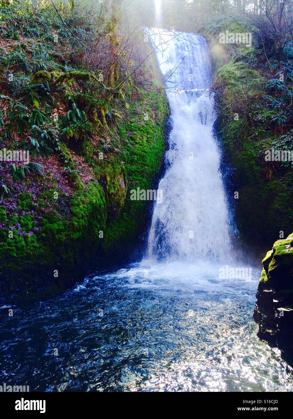 Calm waterfall hi-res stock photography and images - Alamy