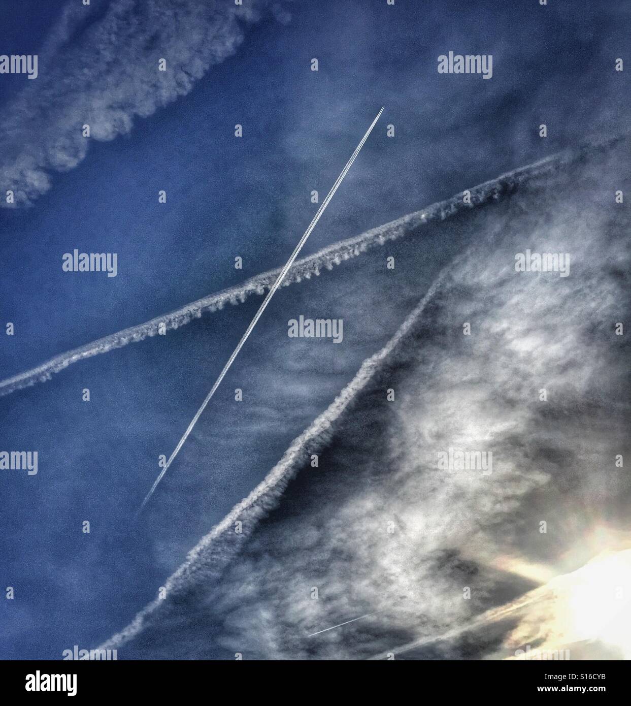 Trails in sky hi-res stock photography and images - Alamy