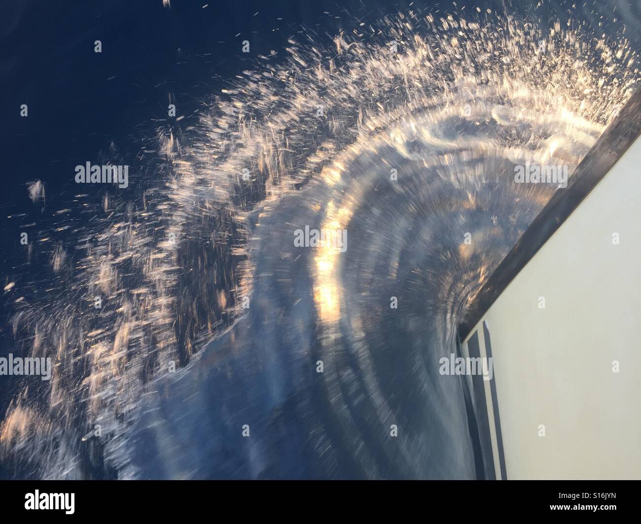 Cutting water hi-res stock photography and images - Alamy
