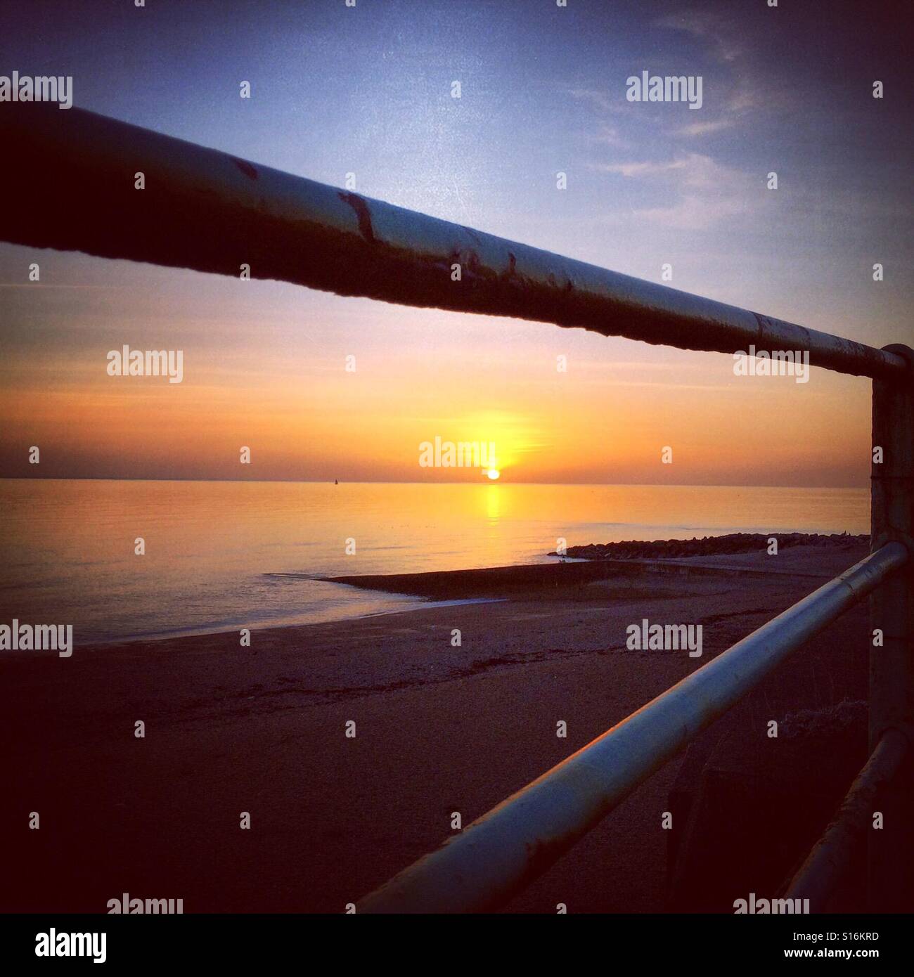 Seaside railings rusty hi-res stock photography and images - Alamy