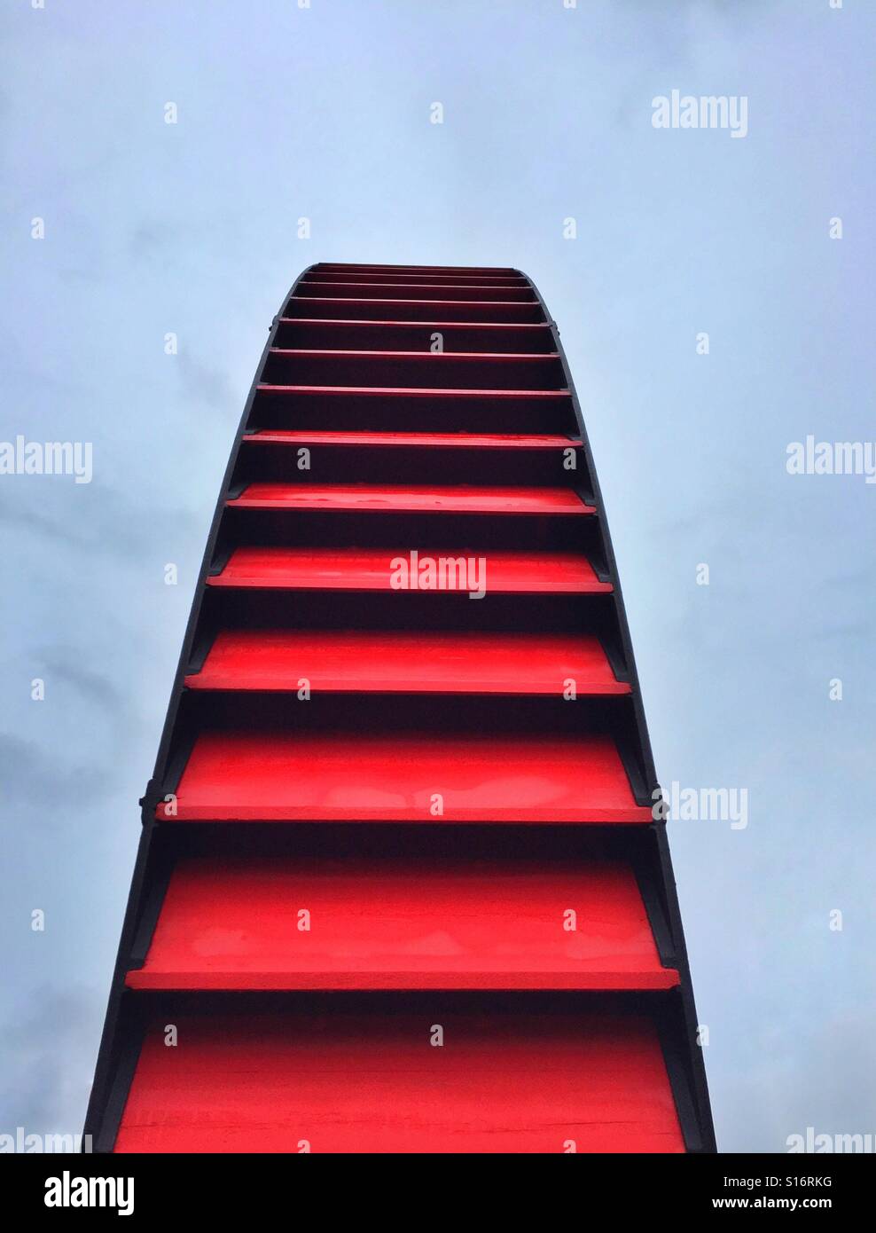 Red architectural design hi-res stock photography and images - Alamy