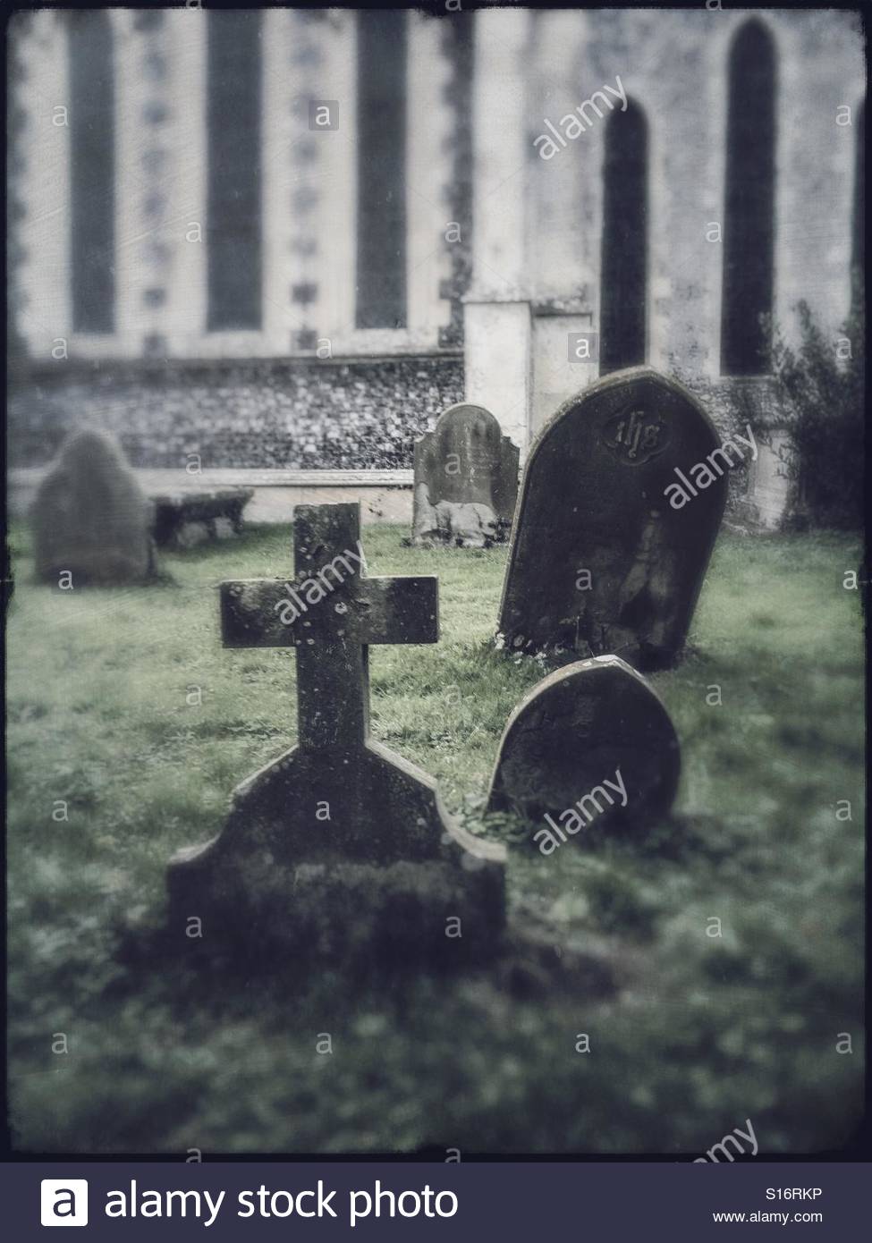 Graveyard Uk Stock Photos & Graveyard Uk Stock Images - Alamy