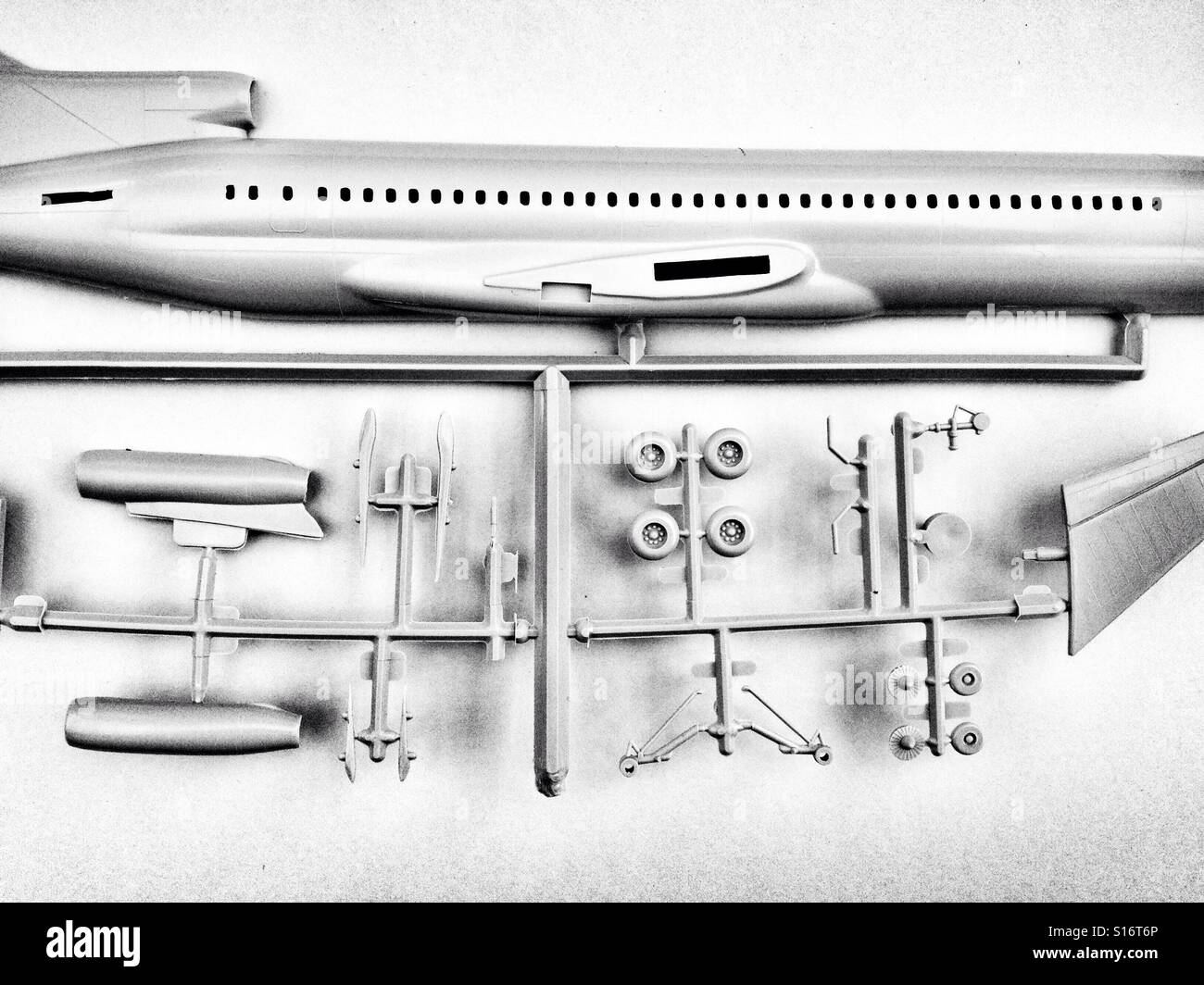 Airfix 1:144 scale Boeing 727 model airliner parts Stock Photo - Alamy