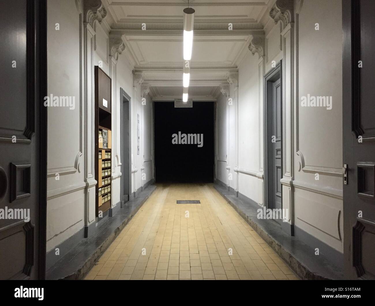 Residential scary hi-res stock photography and images - Alamy