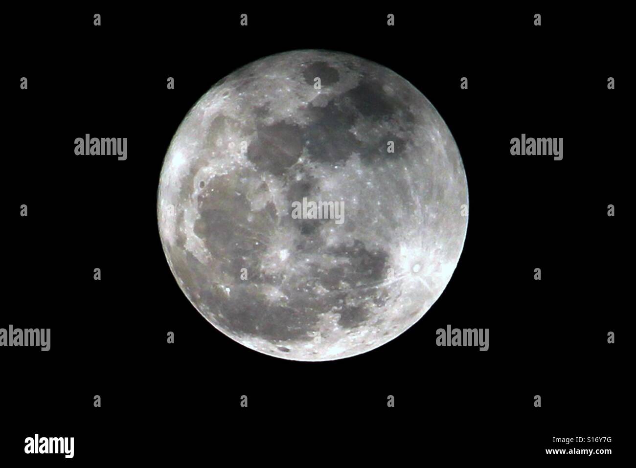 Supermoon night sky hi-res stock photography and images - Alamy