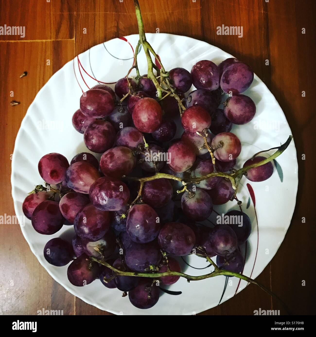 Grapes plate hi-res stock photography and images - Alamy