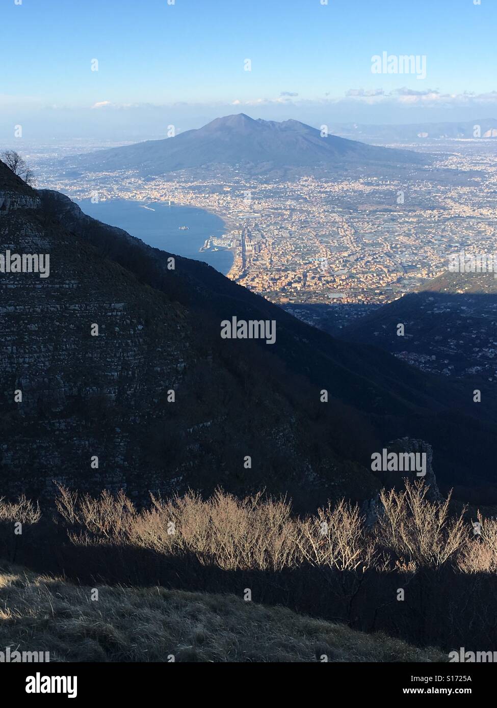 Pompeii plain hi-res stock photography and images - Alamy