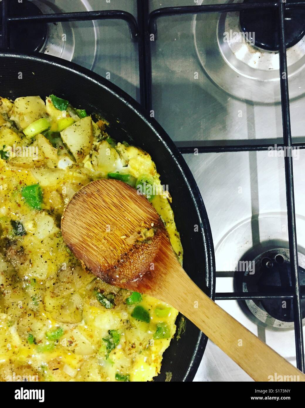 Spoon and pan hi-res stock photography and images - Alamy