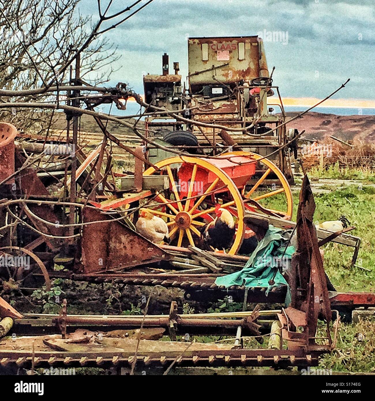 Ancient machine hi-res stock photography and images - Alamy