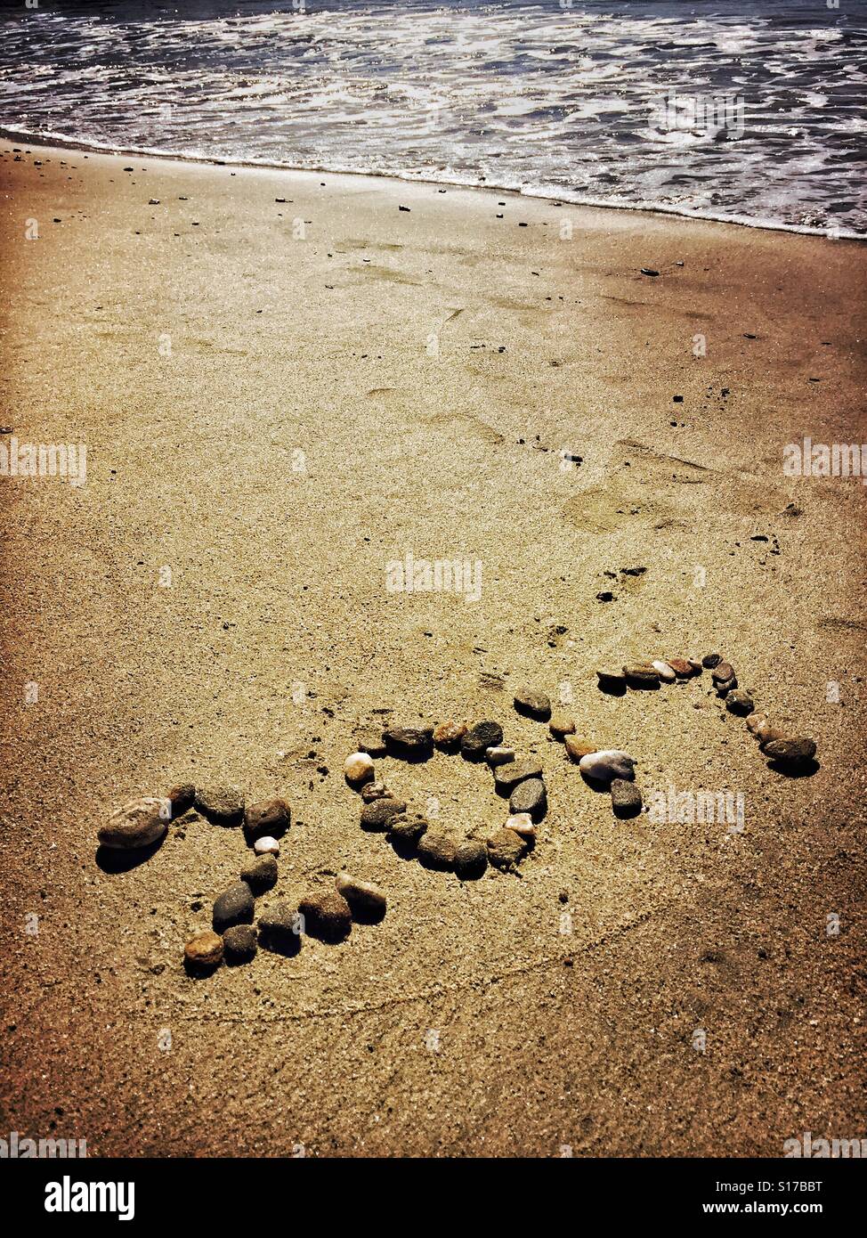 Waters edge at beach sand hi-res stock photography and images - Alamy