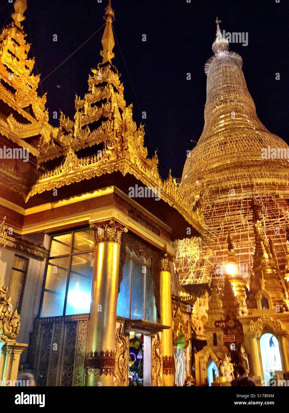Shwedagon Pagoda at night, Rangoon Stock Photo - Alamy