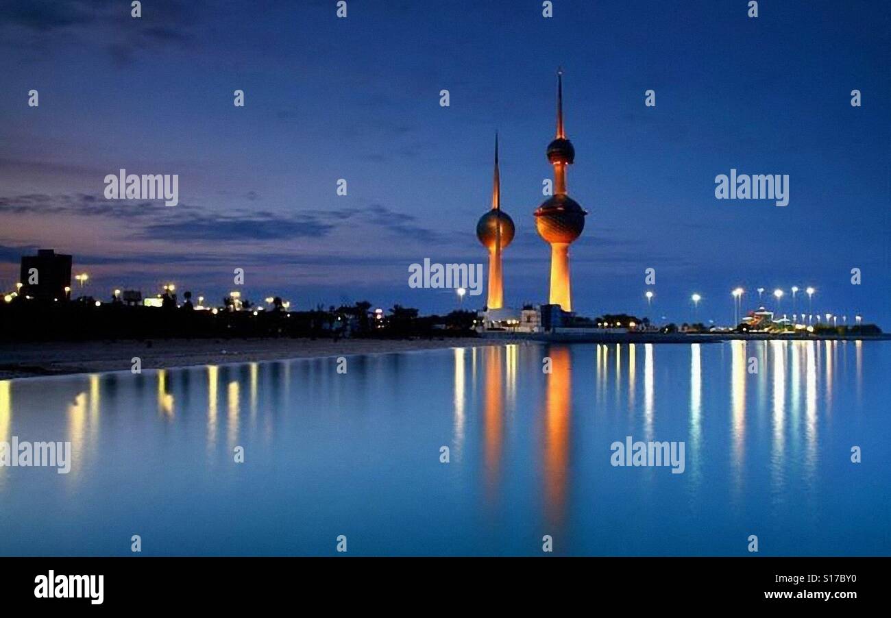 Kuwait towers night hi-res stock photography and images - Alamy