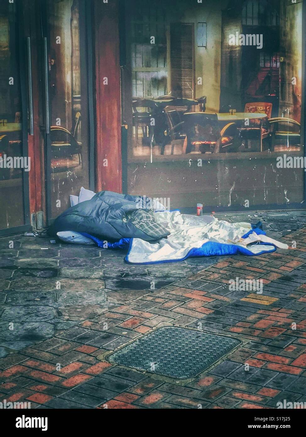 Homelessness bed hi-res stock photography and images - Alamy