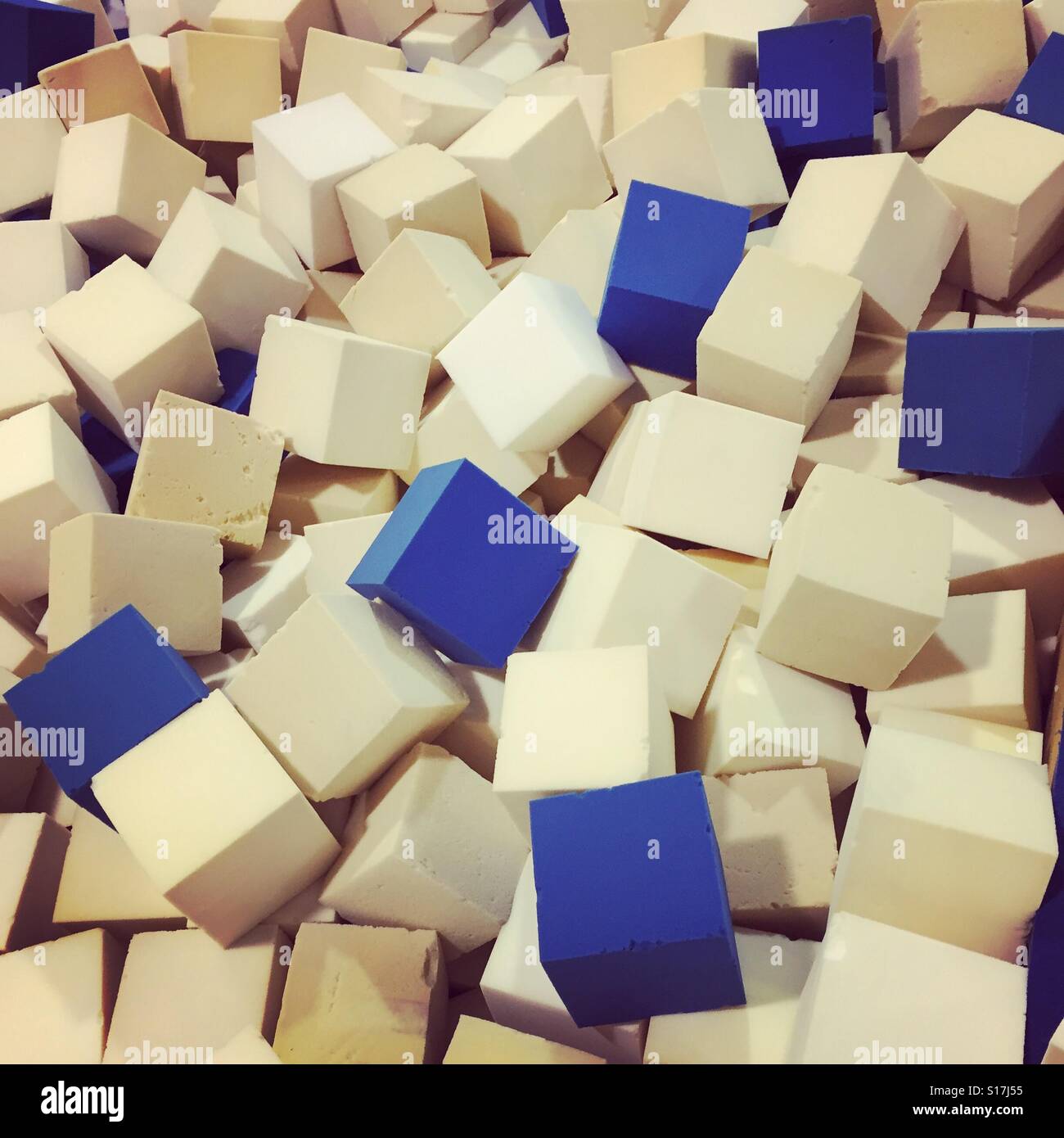 Sponge cube hi-res stock photography and images - Alamy