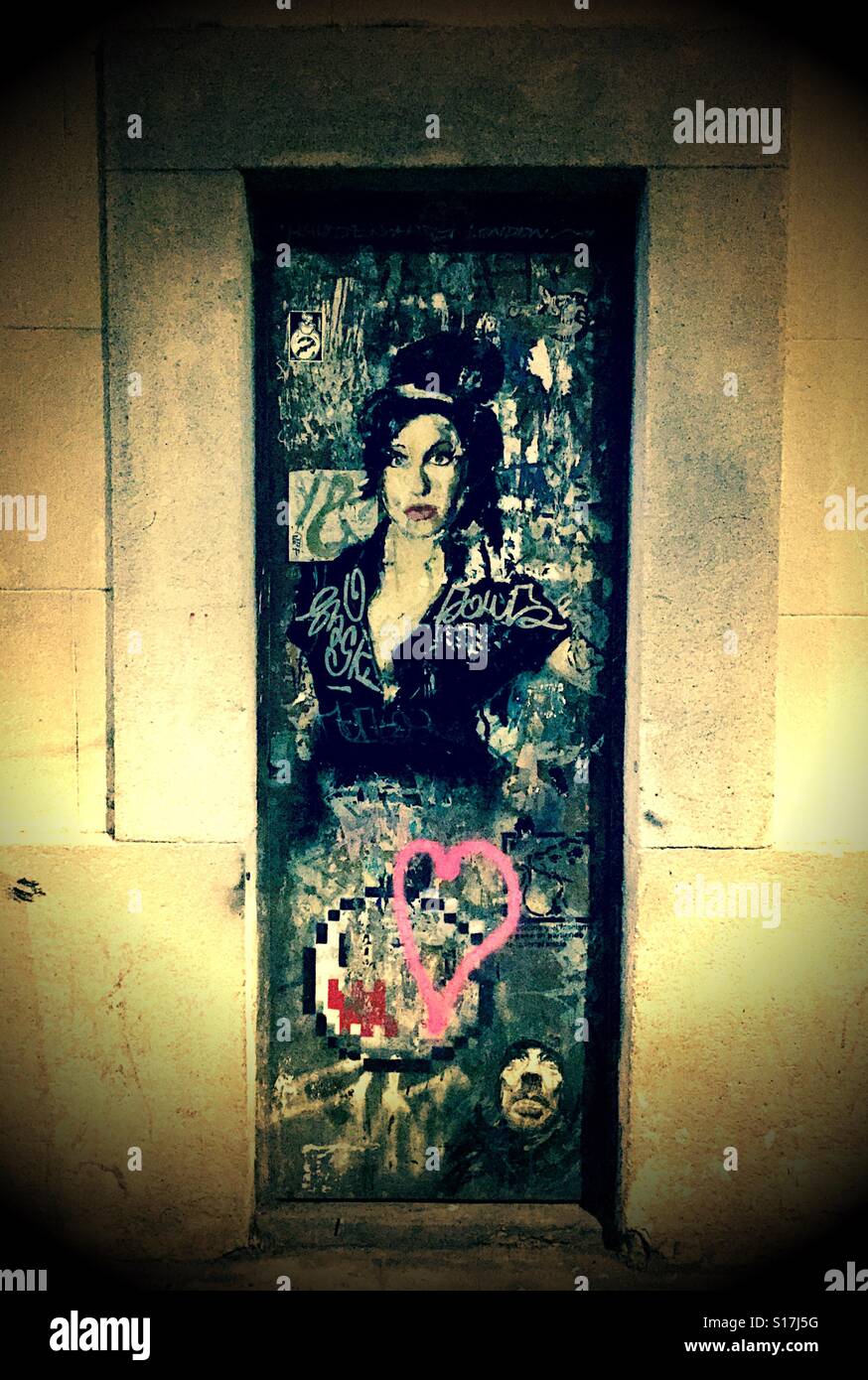 Amy winehouse graffiti hi-res stock photography and images - Alamy
