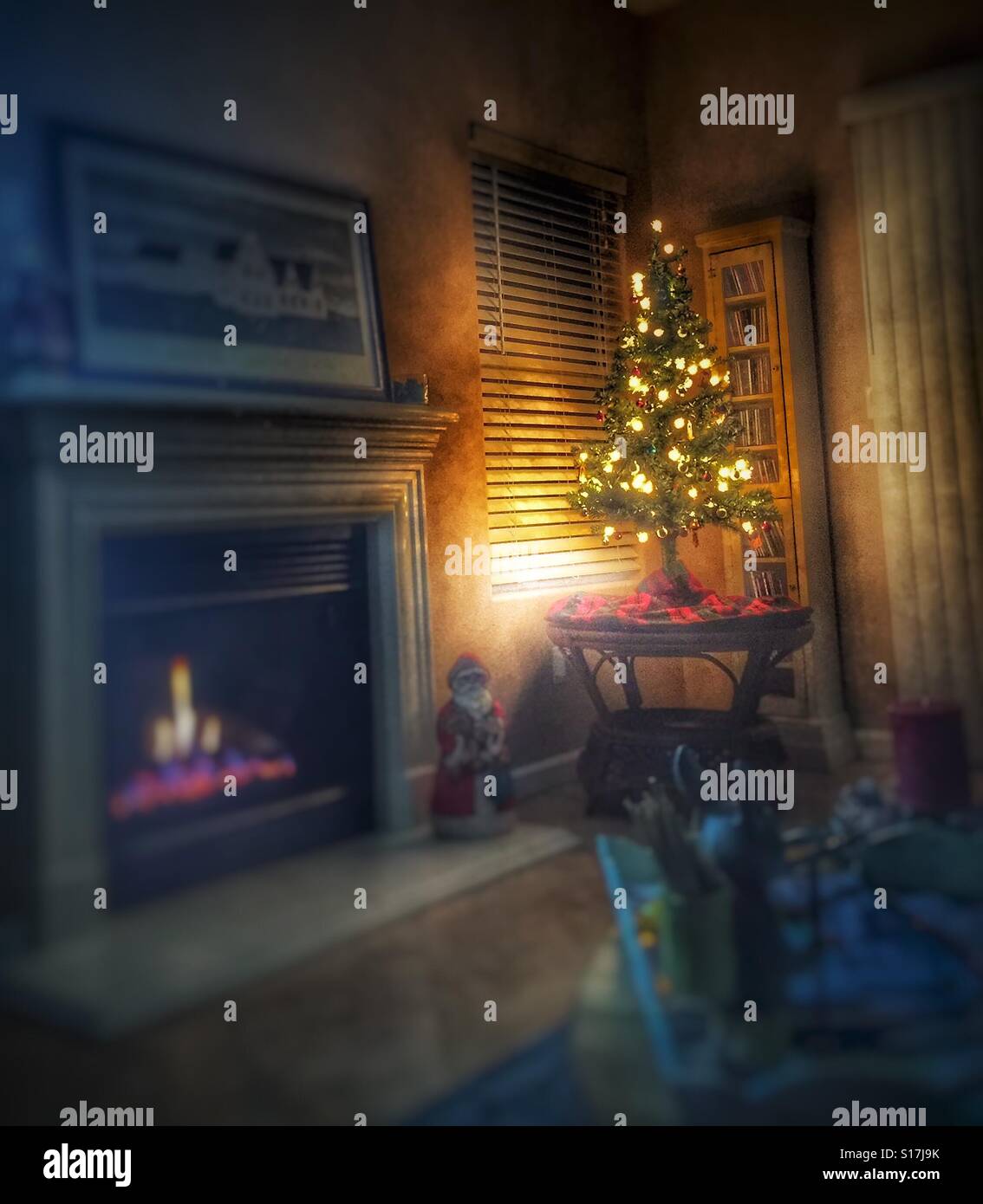 Christmas tree fire hi-res stock photography and images - Alamy