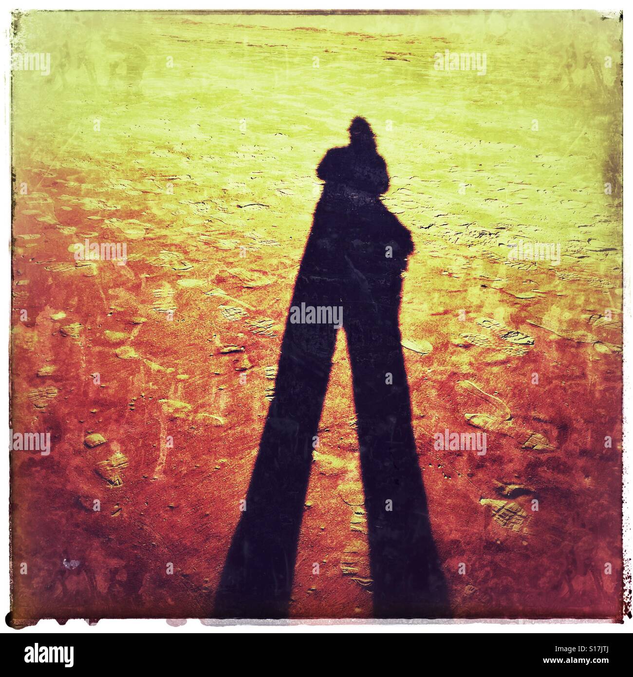 Shadow on the beach hi-res stock photography and images - Alamy