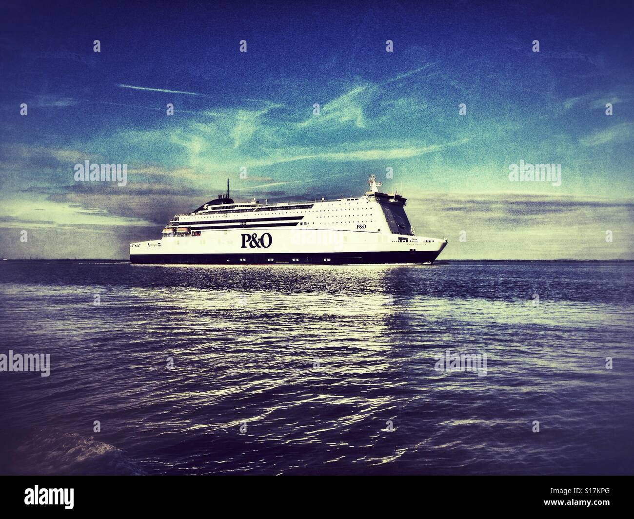 Humber Ferry High Resolution Stock Photography and Images - Alamy