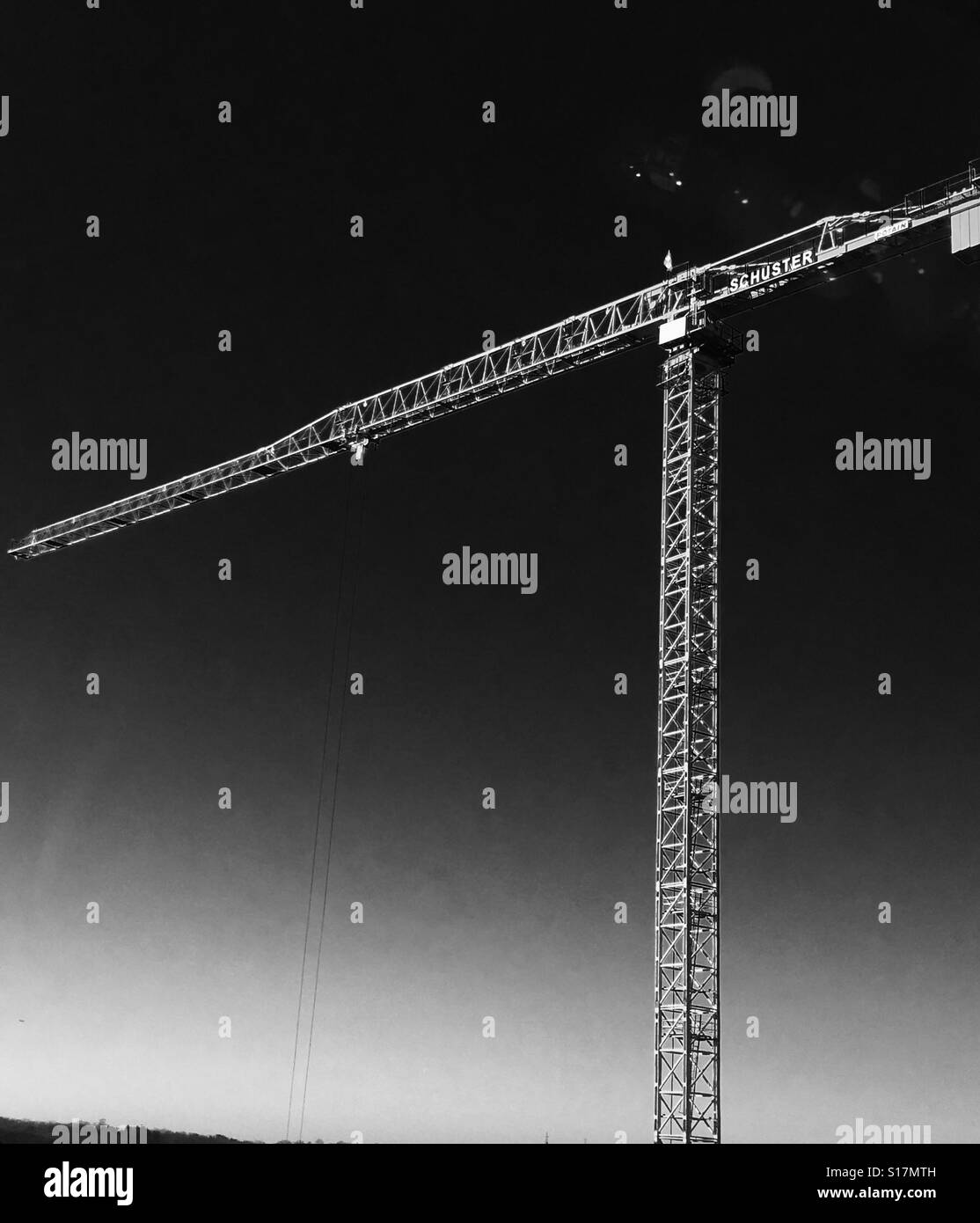 Building crain hi-res stock photography and images - Alamy