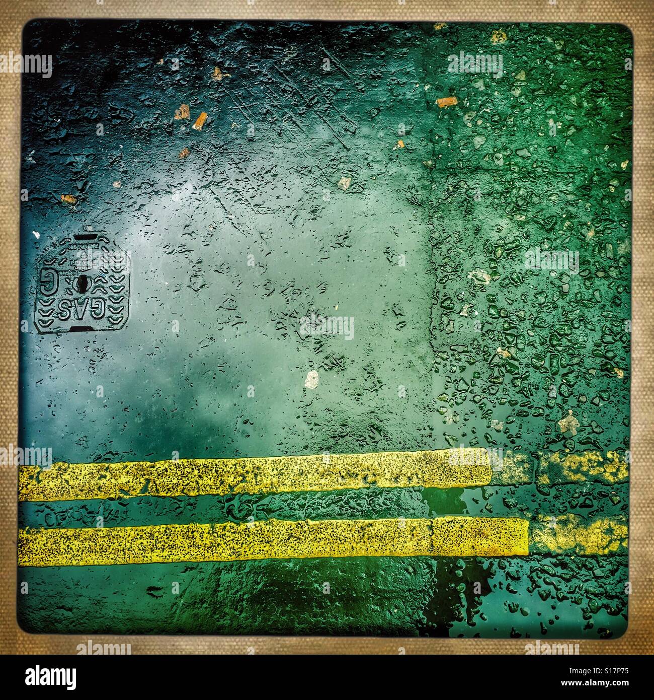 Wet lines hi-res stock photography and images - Alamy