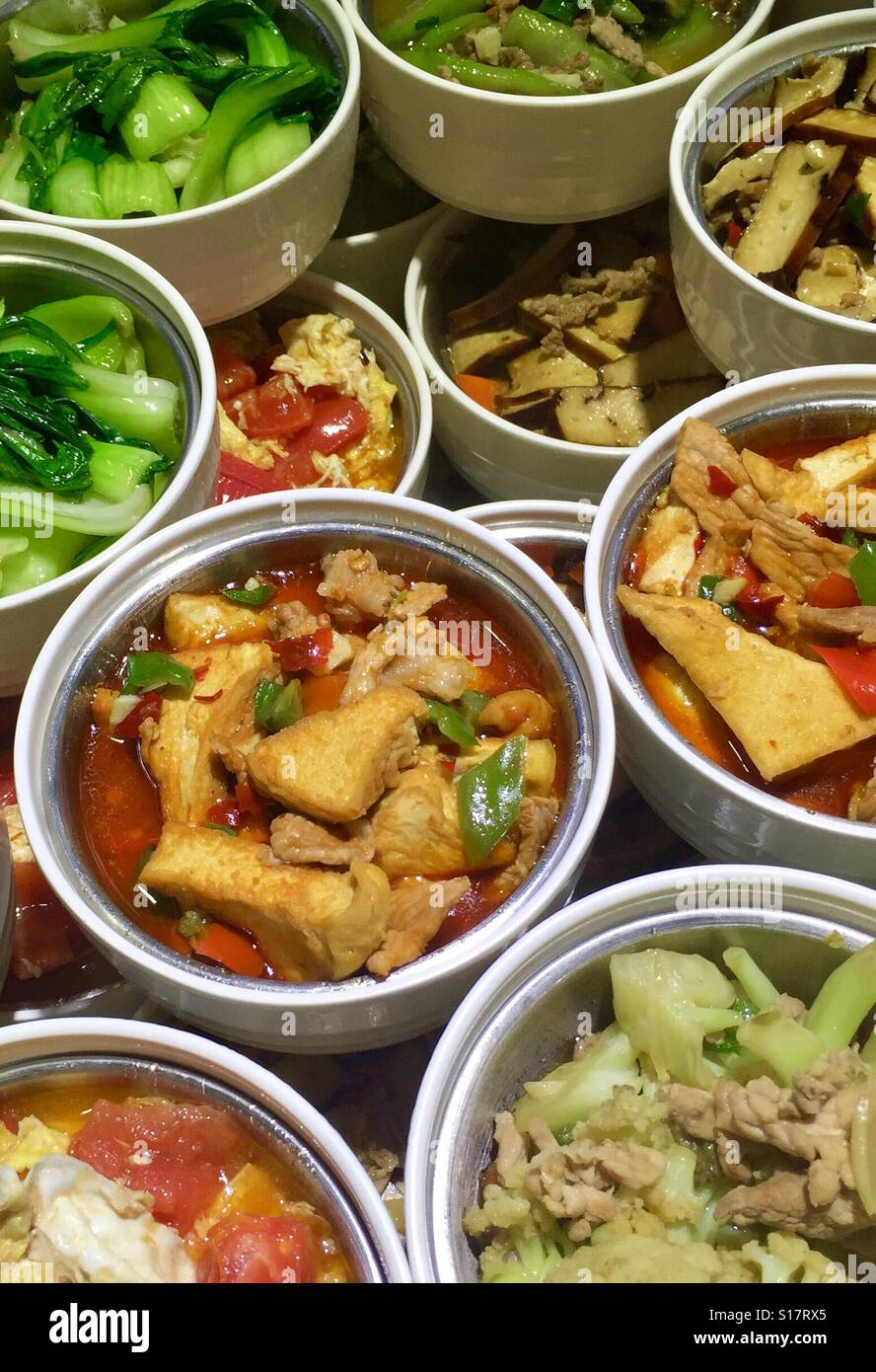 Stacking dishes hi-res stock photography and images - Alamy