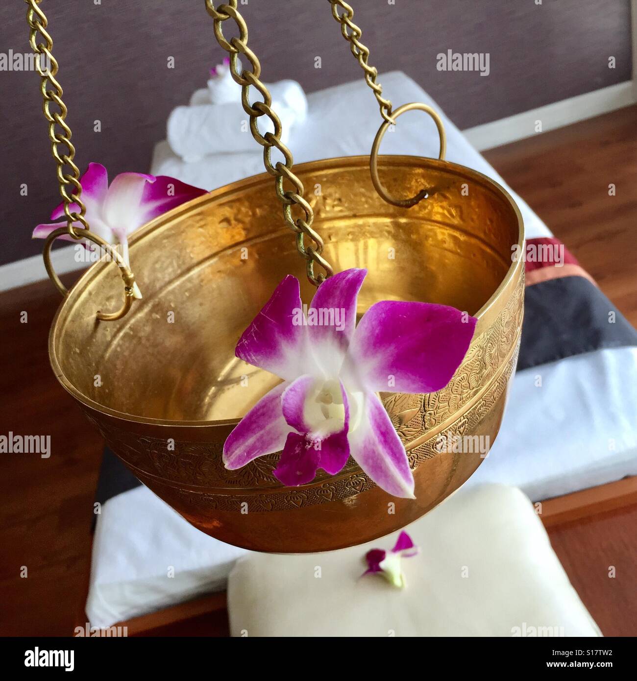 Thai spa hi-res stock photography and images - Alamy