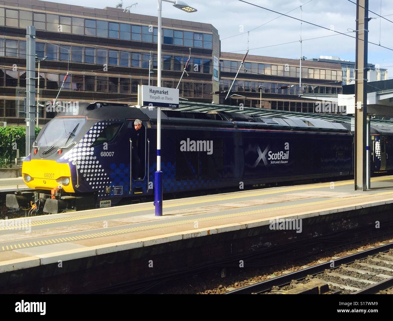 Scotrail stations hi-res stock photography and images - Alamy