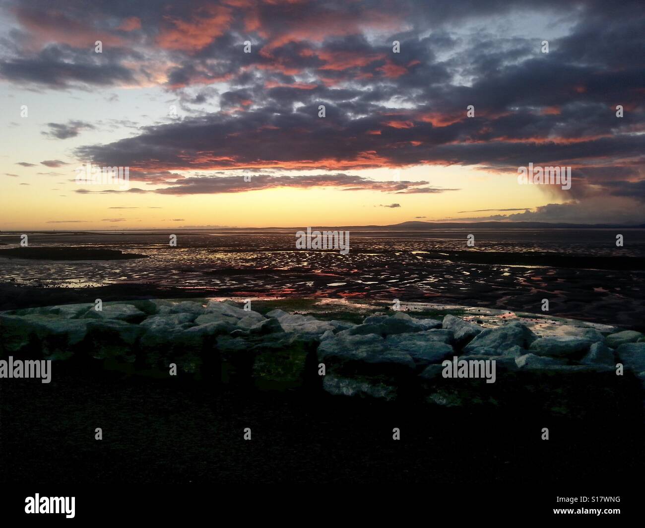 Morecambe bay sunset hi-res stock photography and images - Alamy