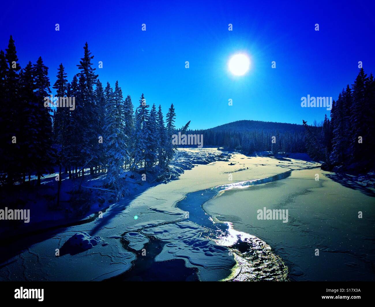 Elbow river bridge hi-res stock photography and images - Alamy