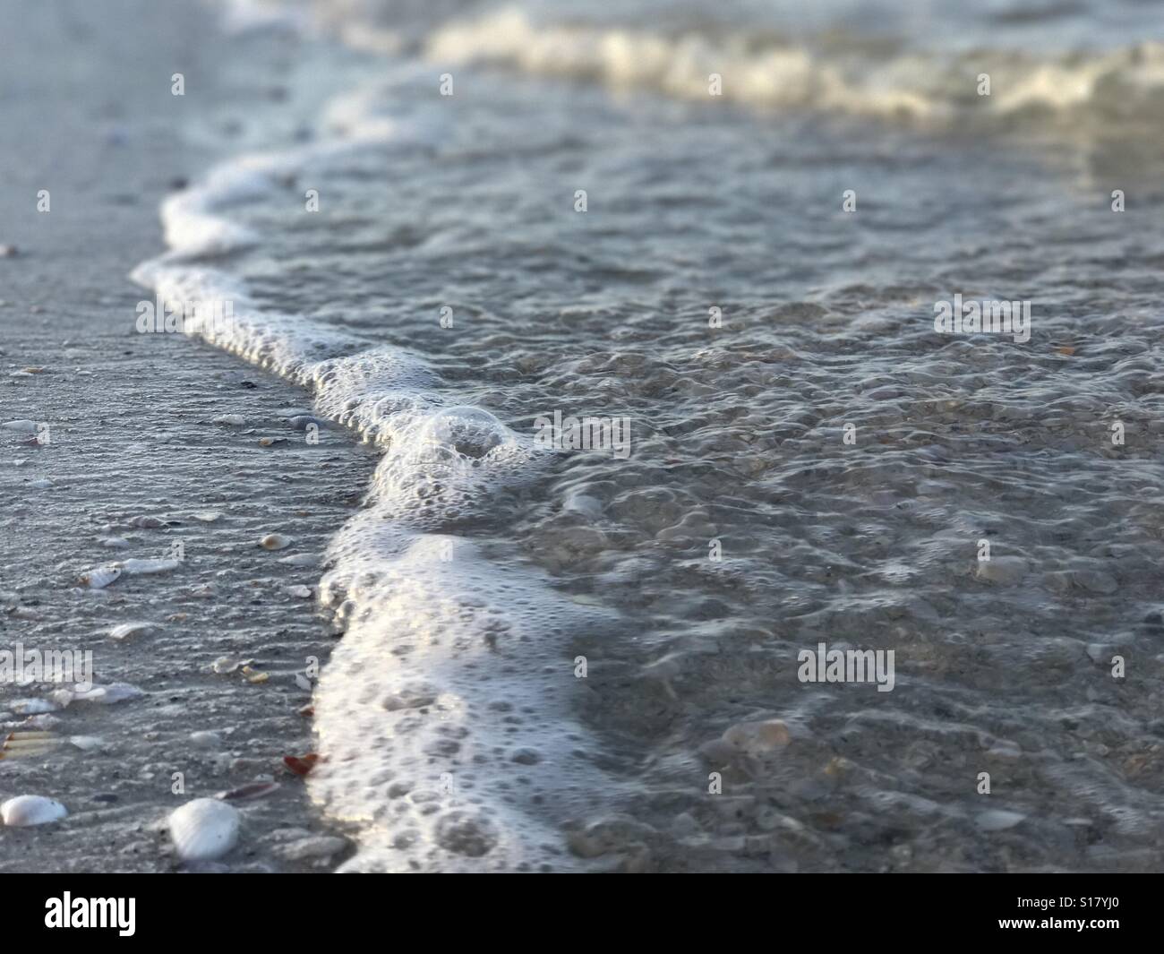 Settling wave hi-res stock photography and images - Alamy