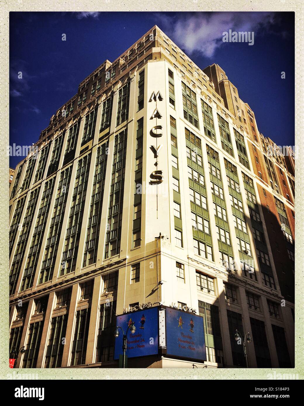 Macys new york hi-res stock photography and images - Alamy