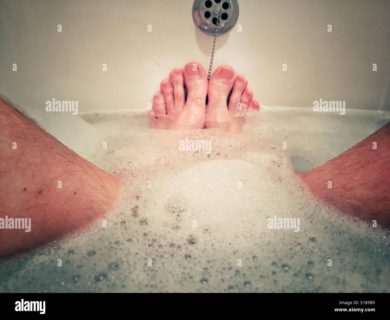 Mans feet toes hi-res stock photography and images - Alamy