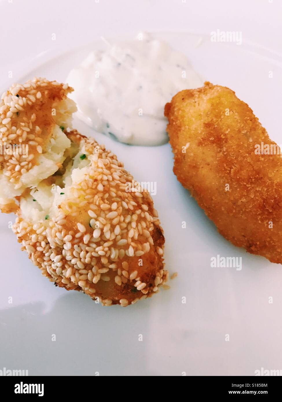 Crispy seafood hi-res stock photography and images - Alamy