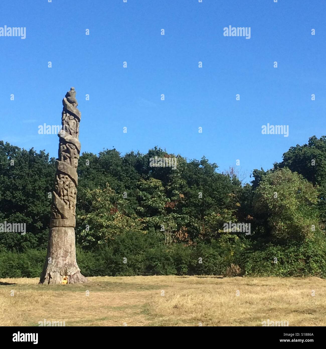Totem pole carving hi-res stock photography and images - Alamy