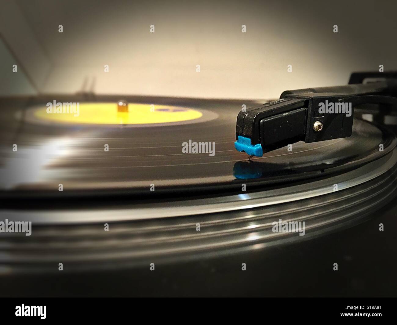 Old School Record Player High Resolution Stock Photography and Images ...