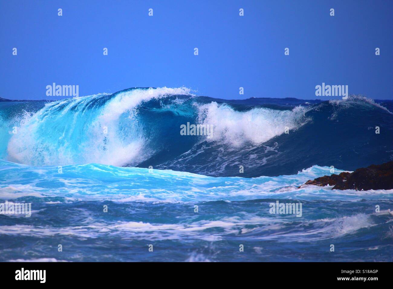 Wave tube barrel hi-res stock photography and images - Alamy