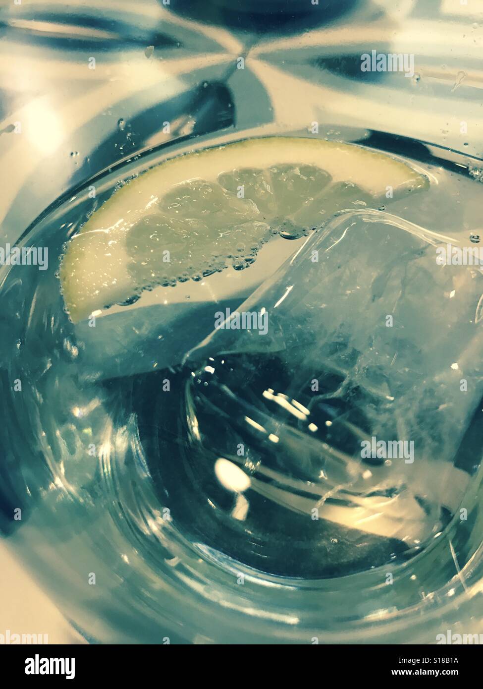 Lemon with water hi-res stock photography and images - Alamy