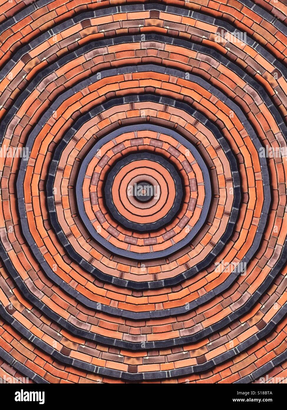 Circular brickwork hi-res stock photography and images - Alamy