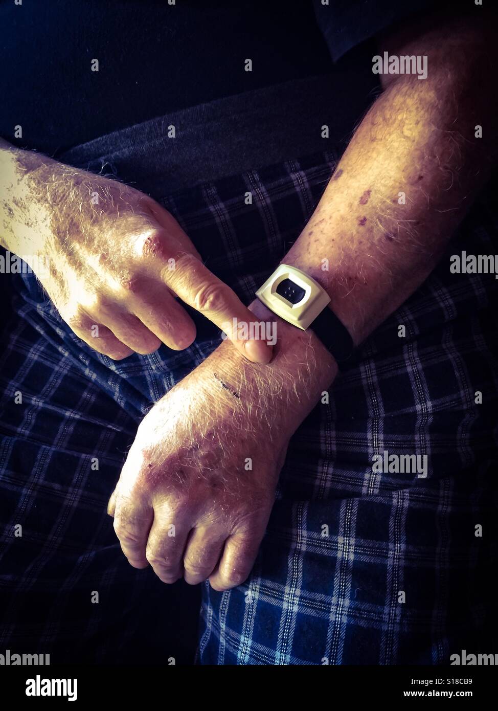 Band worn on wrist hi-res stock photography and images - Alamy