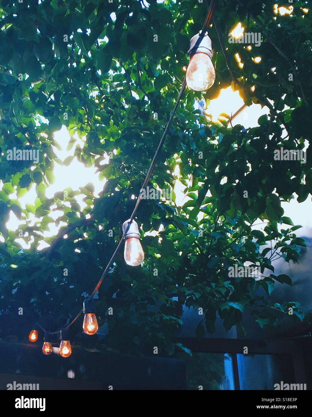 Vintage outdoor lights hi-res stock photography and images - Alamy