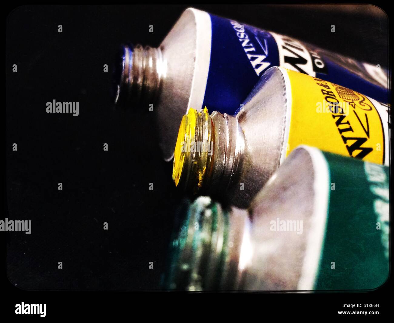 Blue oil tubes hi-res stock photography and images - Alamy