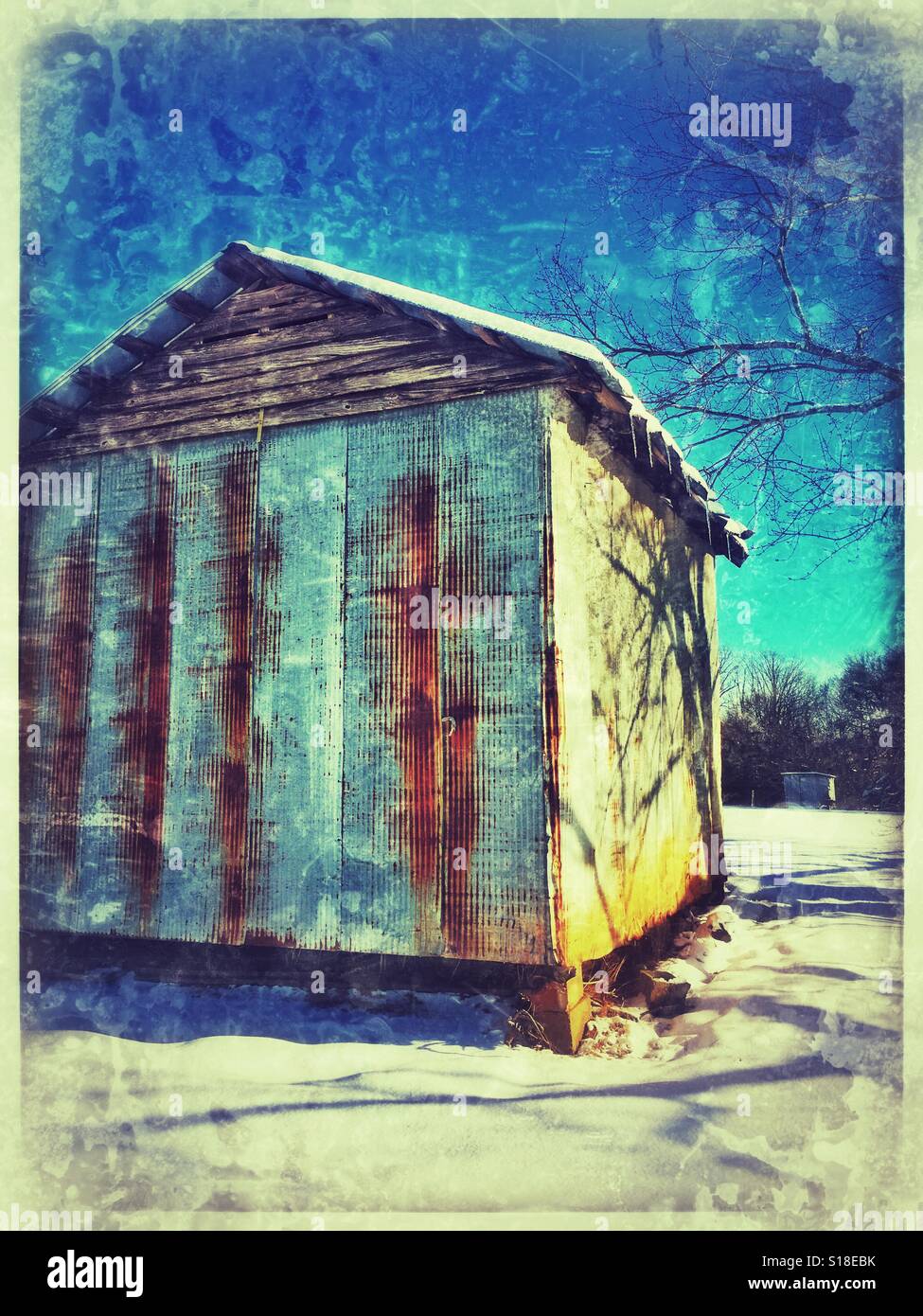 Metal rusted shed hi-res stock photography and images - Alamy