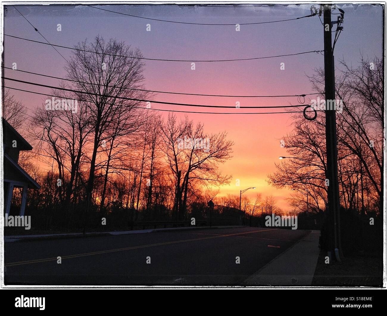 Dawn red sky hi-res stock photography and images - Alamy