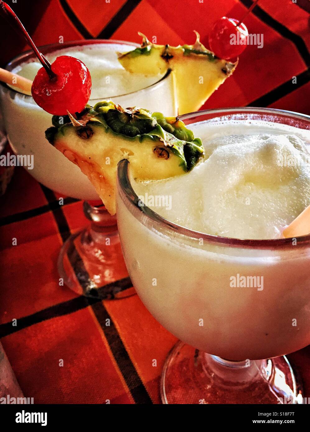 Pina coladas hi-res stock photography and images - Alamy
