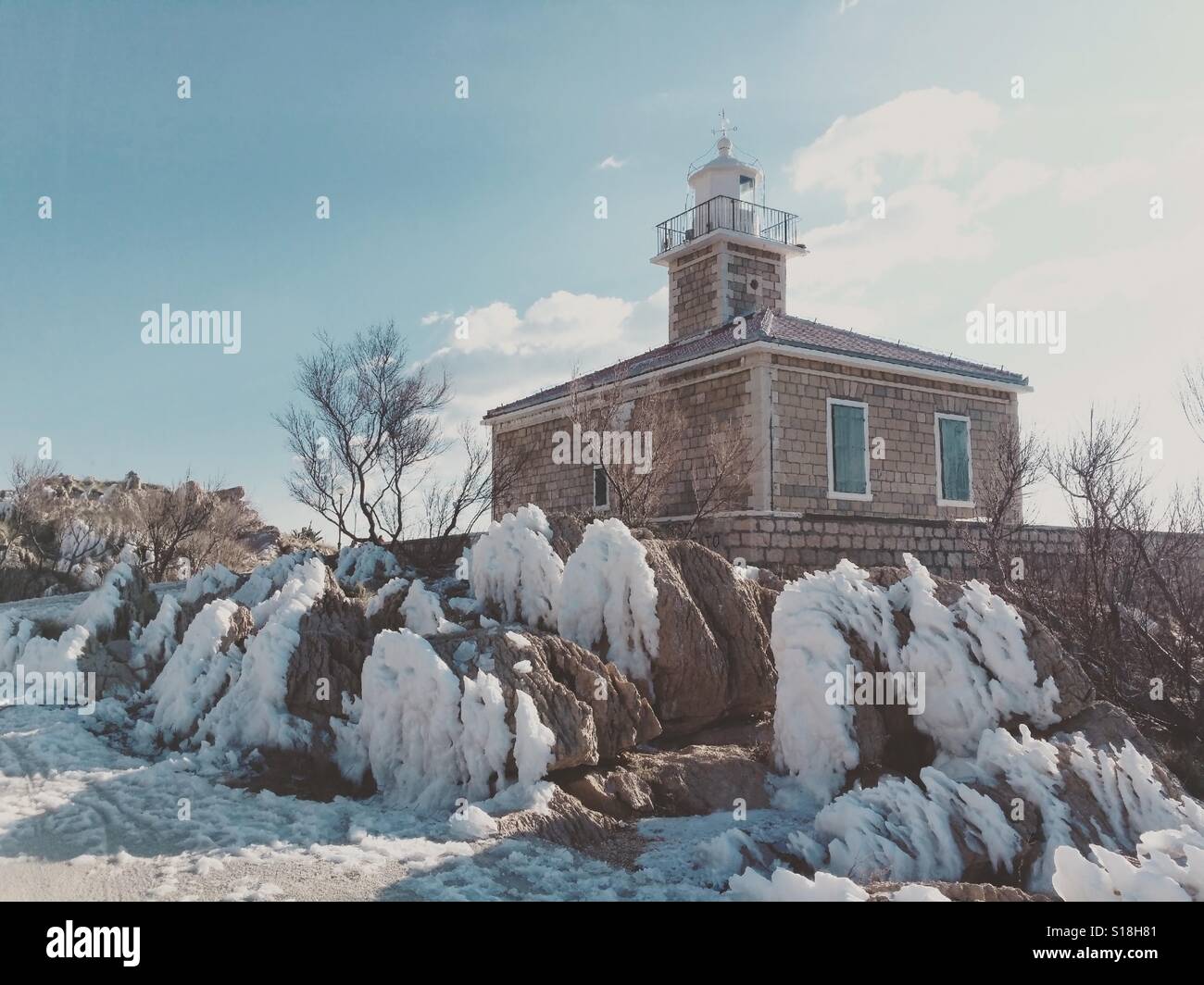 Covered lighthouse hi-res stock photography and images - Alamy