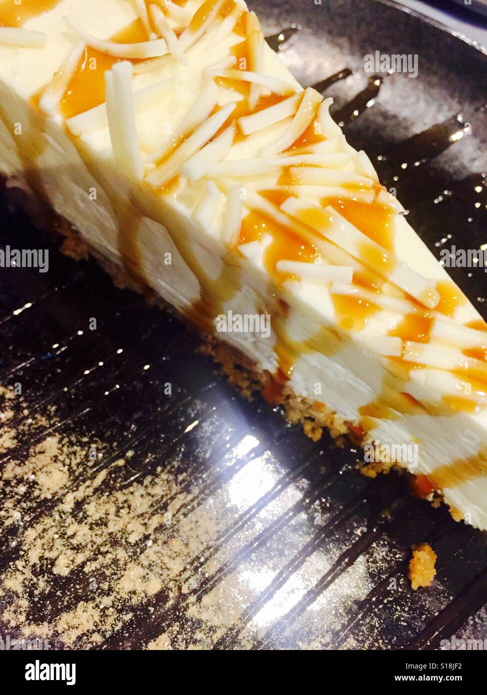 Toffee cheesecake hi-res stock photography and images - Alamy